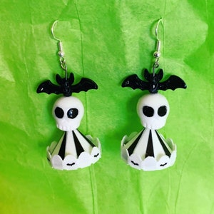 Beetlejuice Inspired Earrings, Carousel Skull Bat Earrings! - Etsy