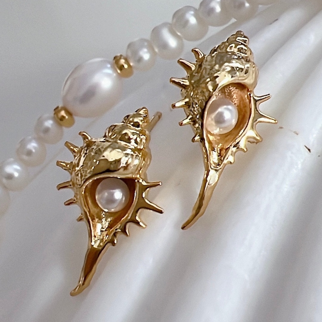 Gold Conch Shell Earrings/ Pearl Shell Earrings/ Special Gift for Women ...
