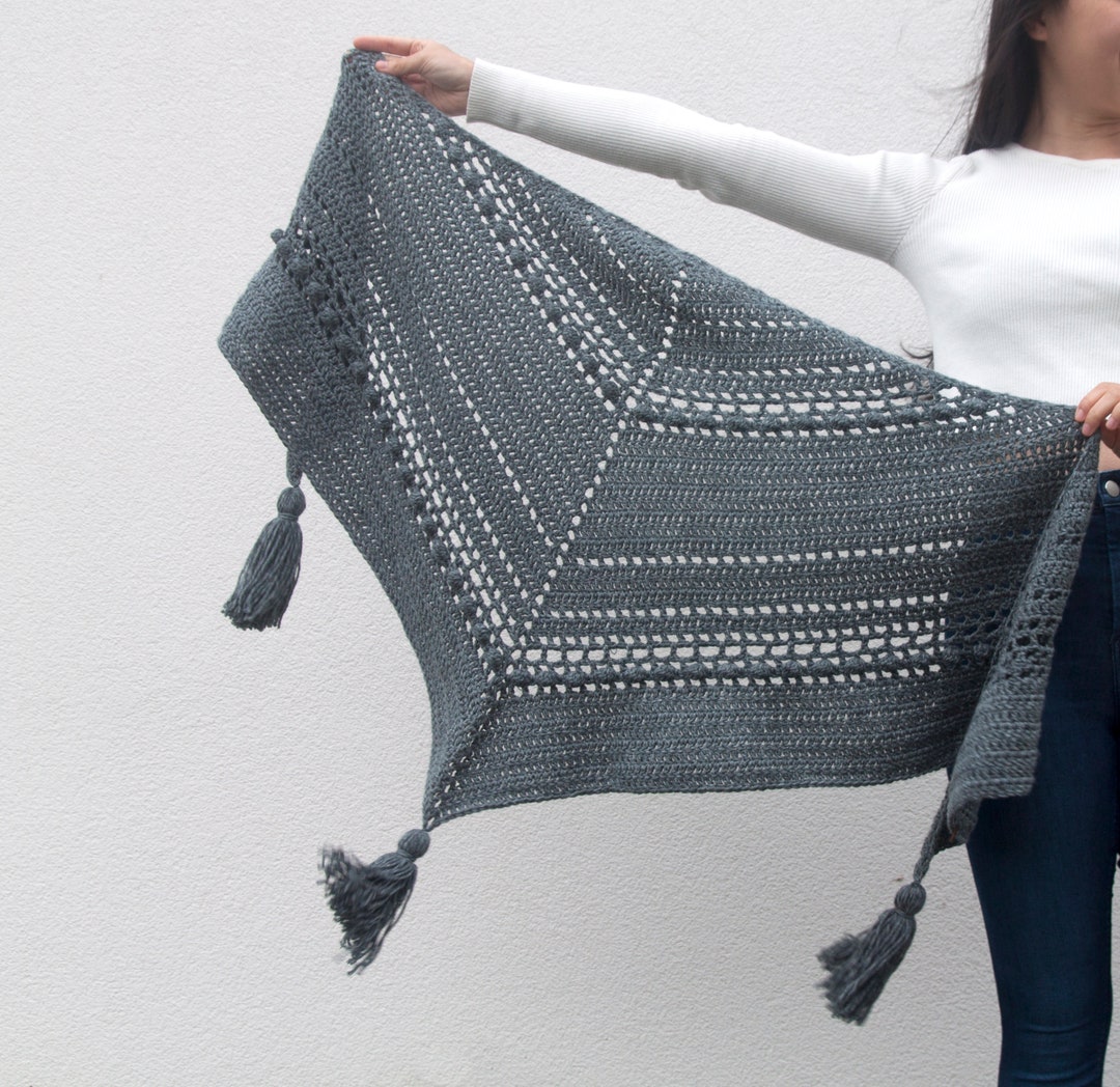 Crochet Stormborn Wrap Shawl Scarf Chunky Tassel Bobble Easy Fall ...