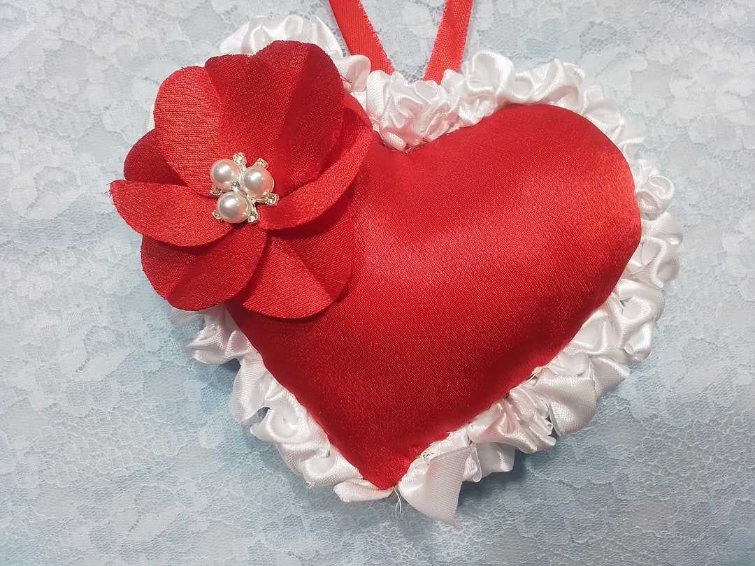 Luxury Padded RED SATIN HEART Edged With White Ruched Satin Ribbon and ...