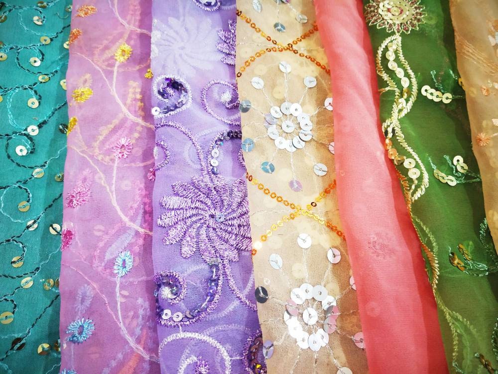 Sari Silk Fabric Remnant Embroidered 15 Pieces Sewing Craft - Etsy