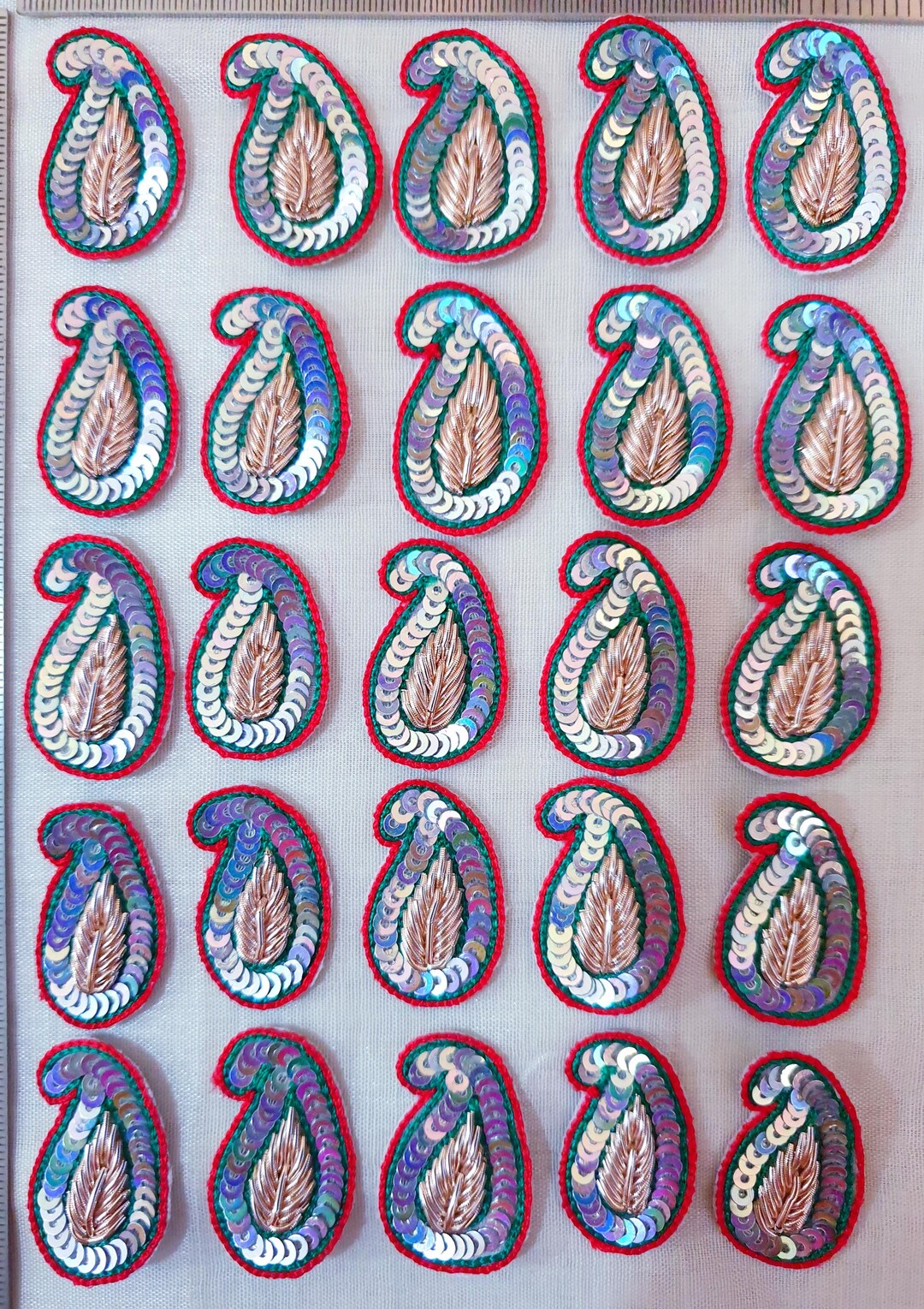 Sari APPLIQUE Appliques 25 Pcs Zardosi Sequins Handmade Paisley Doll ...