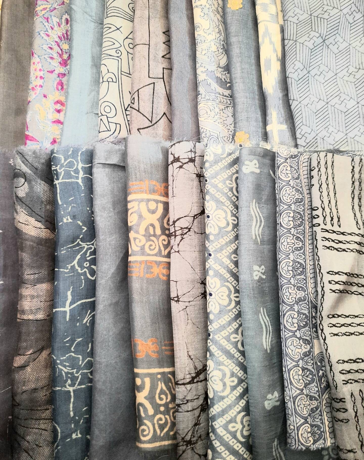 Lot Pure SILK Vintage Sari Fabric Material Remnant 8" SQUARES GREY, Use ...