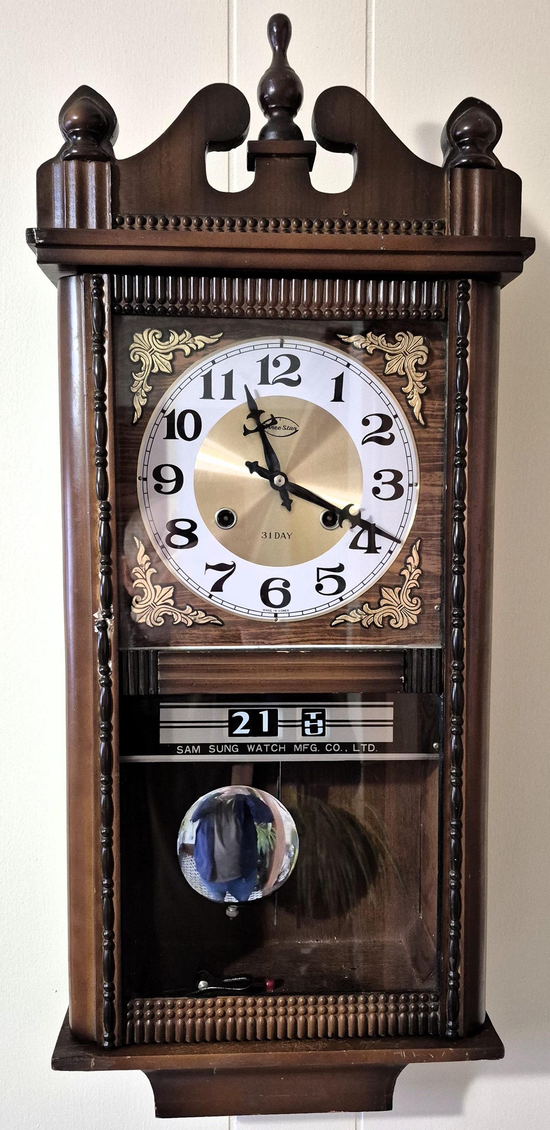 RARE Vintage SAM SUNG 31 Day Date Chiming Pendulum Wood Wall Clock With ...