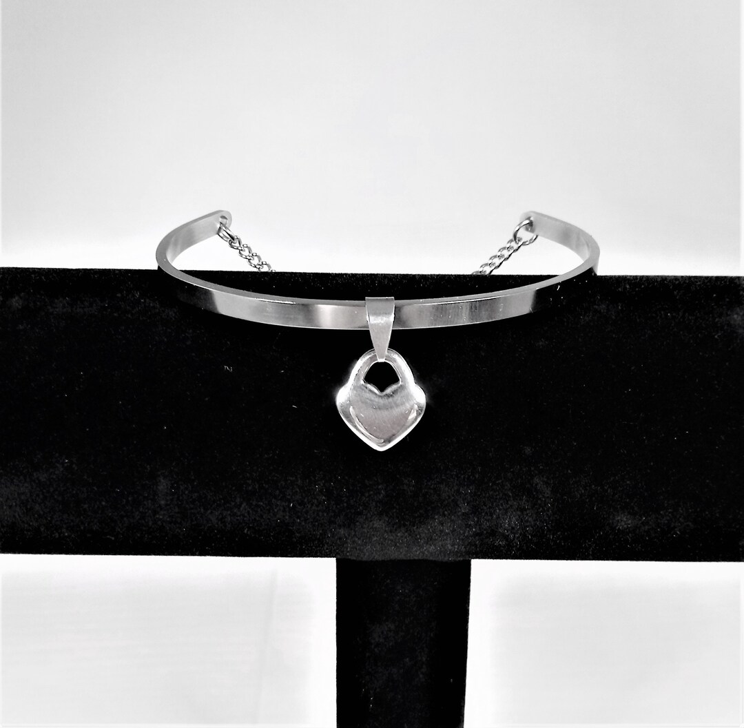 24/7 Discreet Locking Cuff With Heart Pendant - Etsy