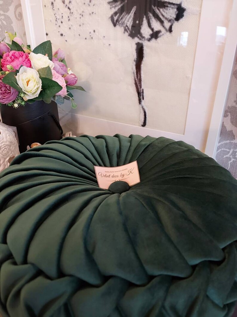 Round Velvet Pillow// Handmade Velvet Cushion// Decorative Green Luxury ...