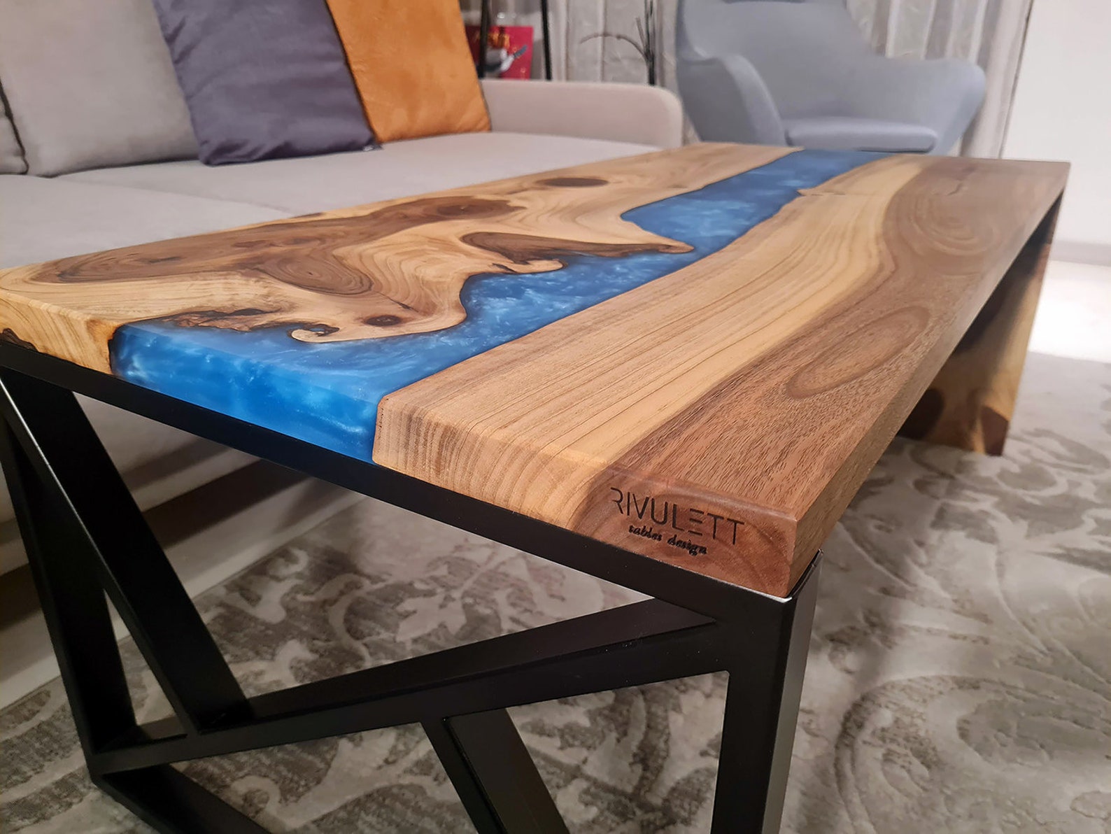 Live Edge Walnut Wood Epoxy Waterfall River Table / Walnut | Etsy