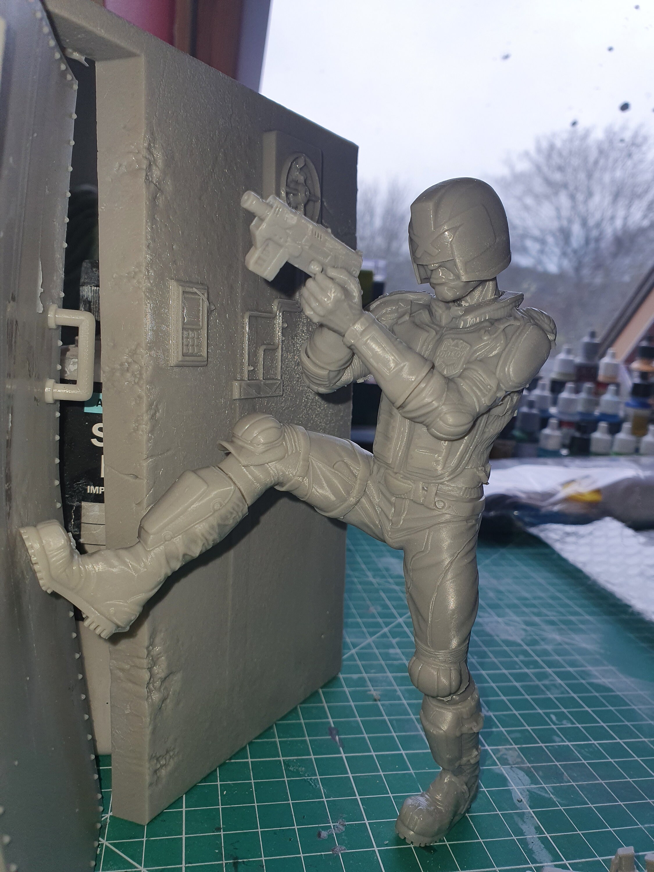 Dredd 2012 Judge Kicking a Door Down Model Kit - Etsy