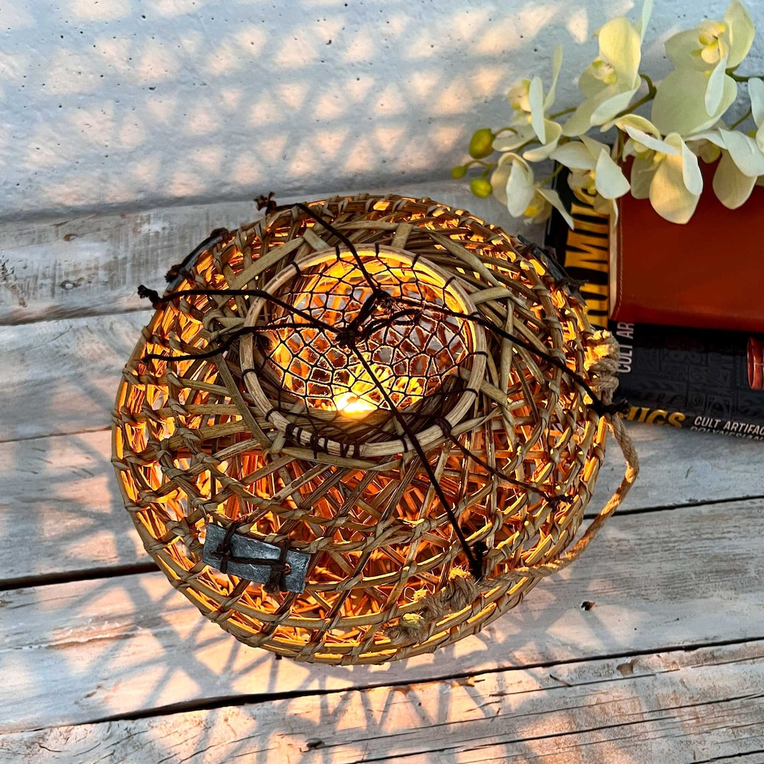 Rattan Fish Trap Table Lamp – Coastal Tiki Bar Decor - Etsy