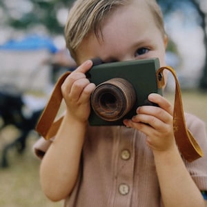 Toy Camera, Wooden Montessori Toys, Pretend Play, Photographer Gift ...