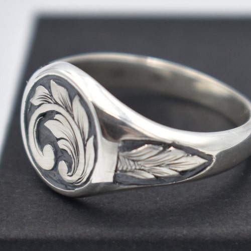 Hand Engraved Silver Leaf & Scroll Signet Ring - Etsy