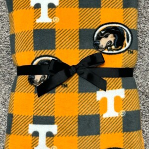 Handmade Tennessee Volunteers Fleece Blanket: Orange, Grey & White ...