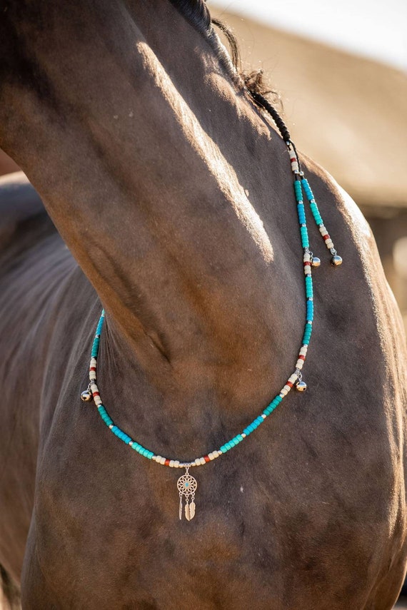 Necklace for horses store