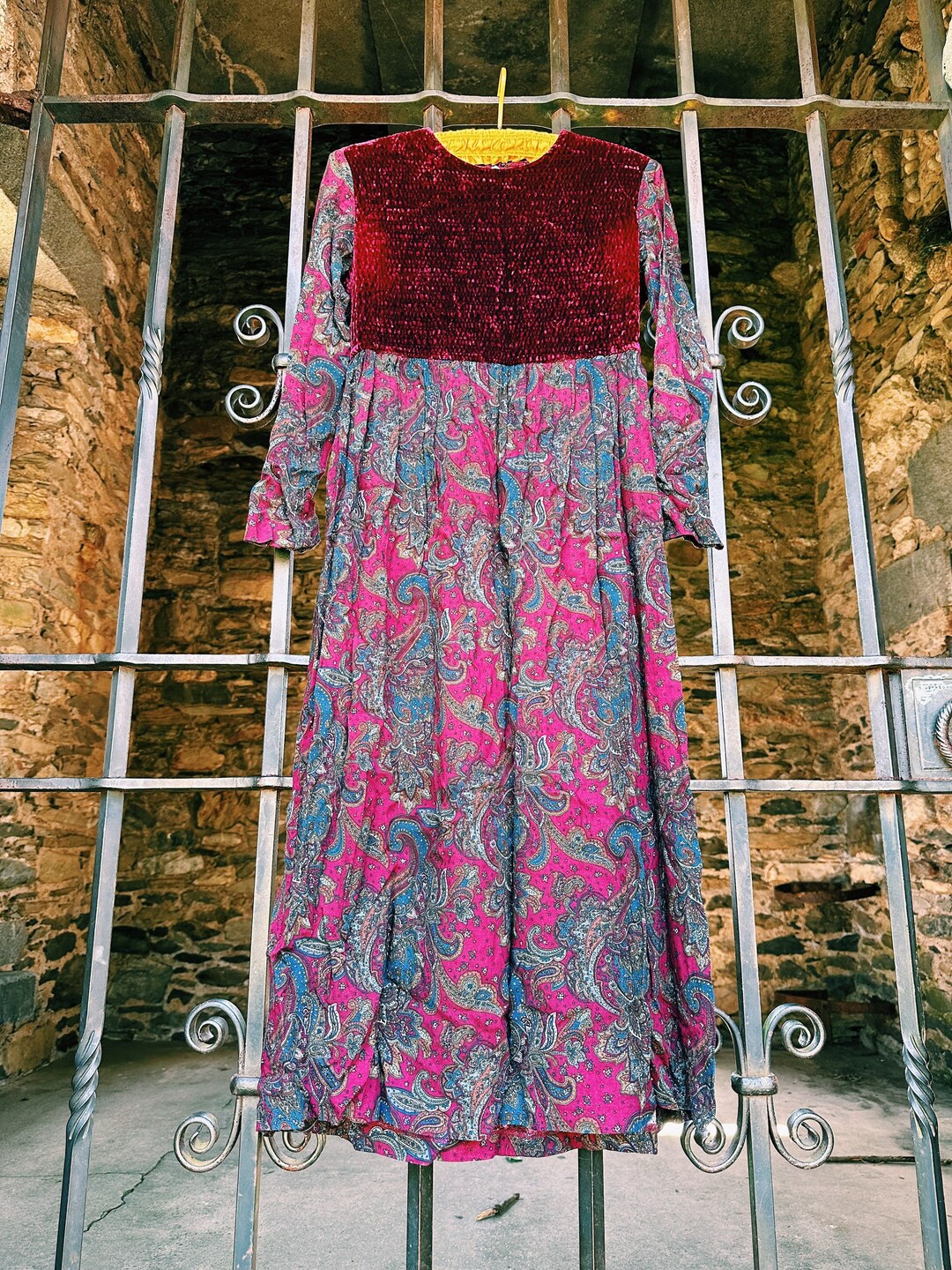 80s Karin Stevens Psychedelic Floral Boho Medieval Maroon Burgundy ...