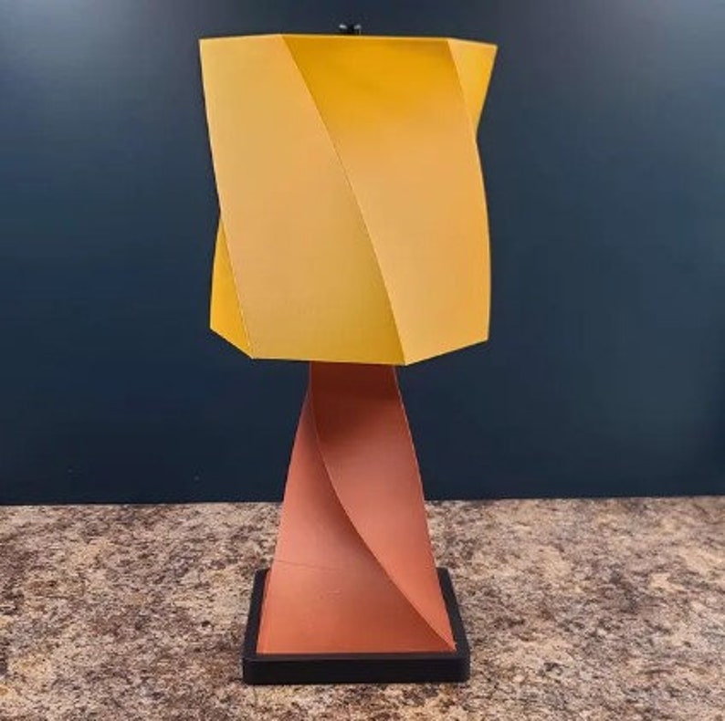Twisted Lamp & Shade - 3D Model for Print Resale - Etsy