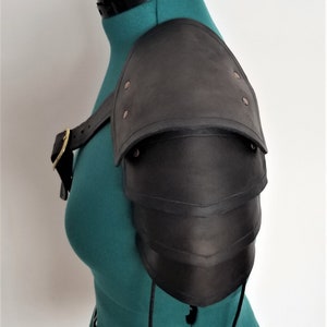 Leather Shoulder Pauldron Medieval Armor Left Arm LARP Cosplay ...