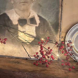 Primitive Realistic Red Berry Garland ~best Faux Red Berries ~primitive ...