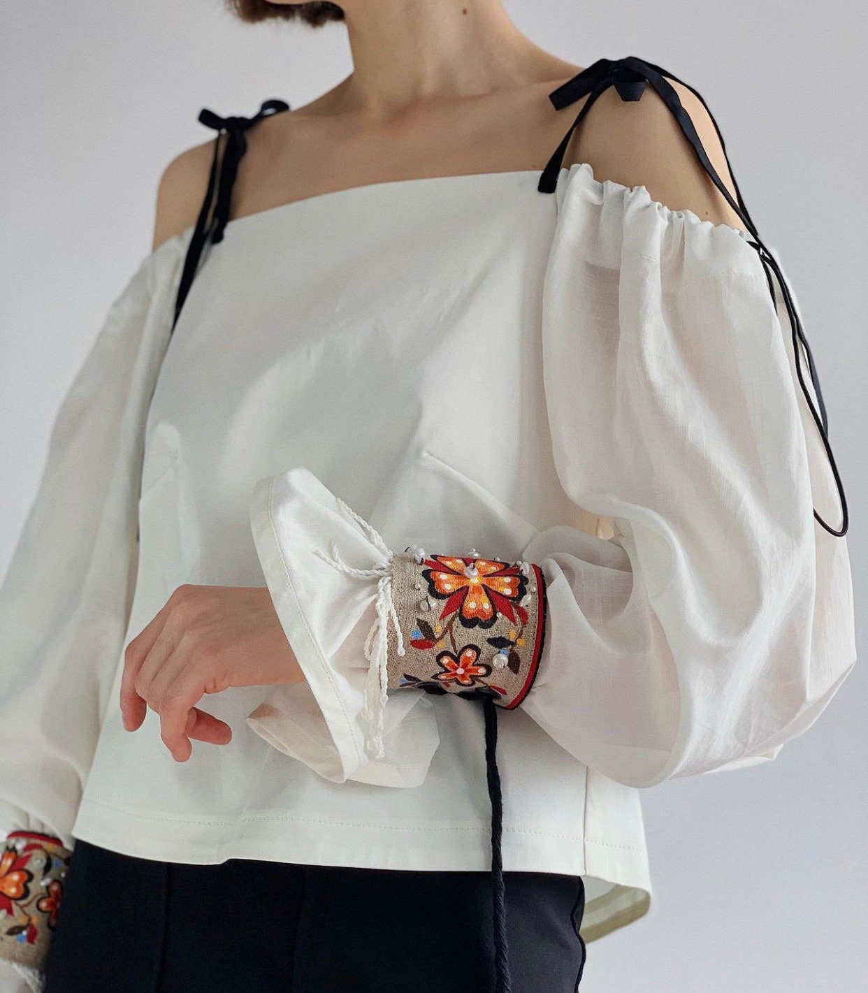 A Pair of Embroidered Cuff Bracelets Detachable Linen Cuffs - Etsy