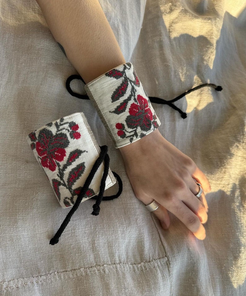 A Pair of Embroidered Detachable Cuffs With Folk Embroidery With Lacing ...