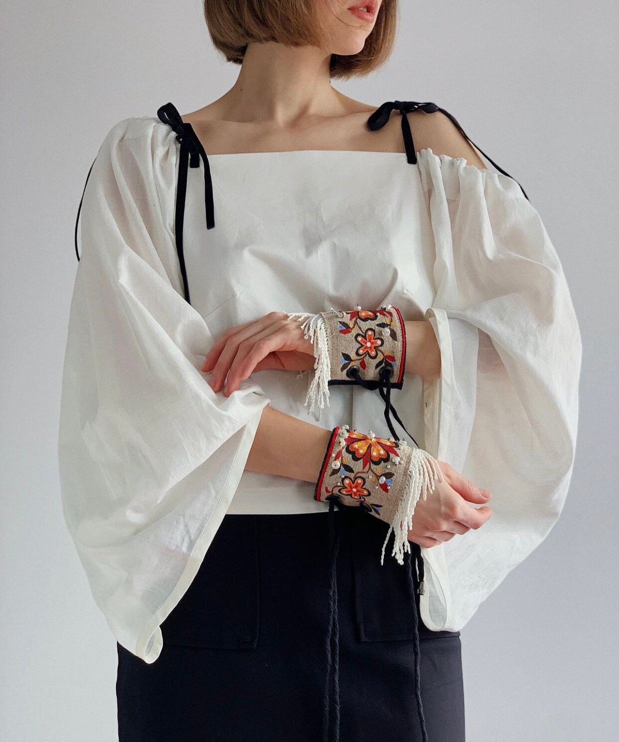 A Pair of Embroidered Cuff Bracelets Detachable Linen Cuffs - Etsy