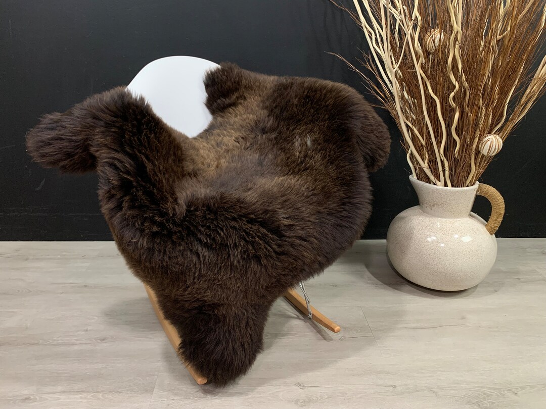 Natural Genuine Sheepskin Rug Pelt Pet Bed Throw Seat Cover Animal Hide ...