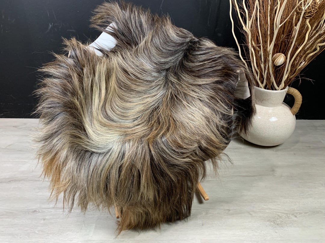 Beautiful Goat Pelt, Real Goat Skin Rug, Genuine Natural Goat Hide ...
