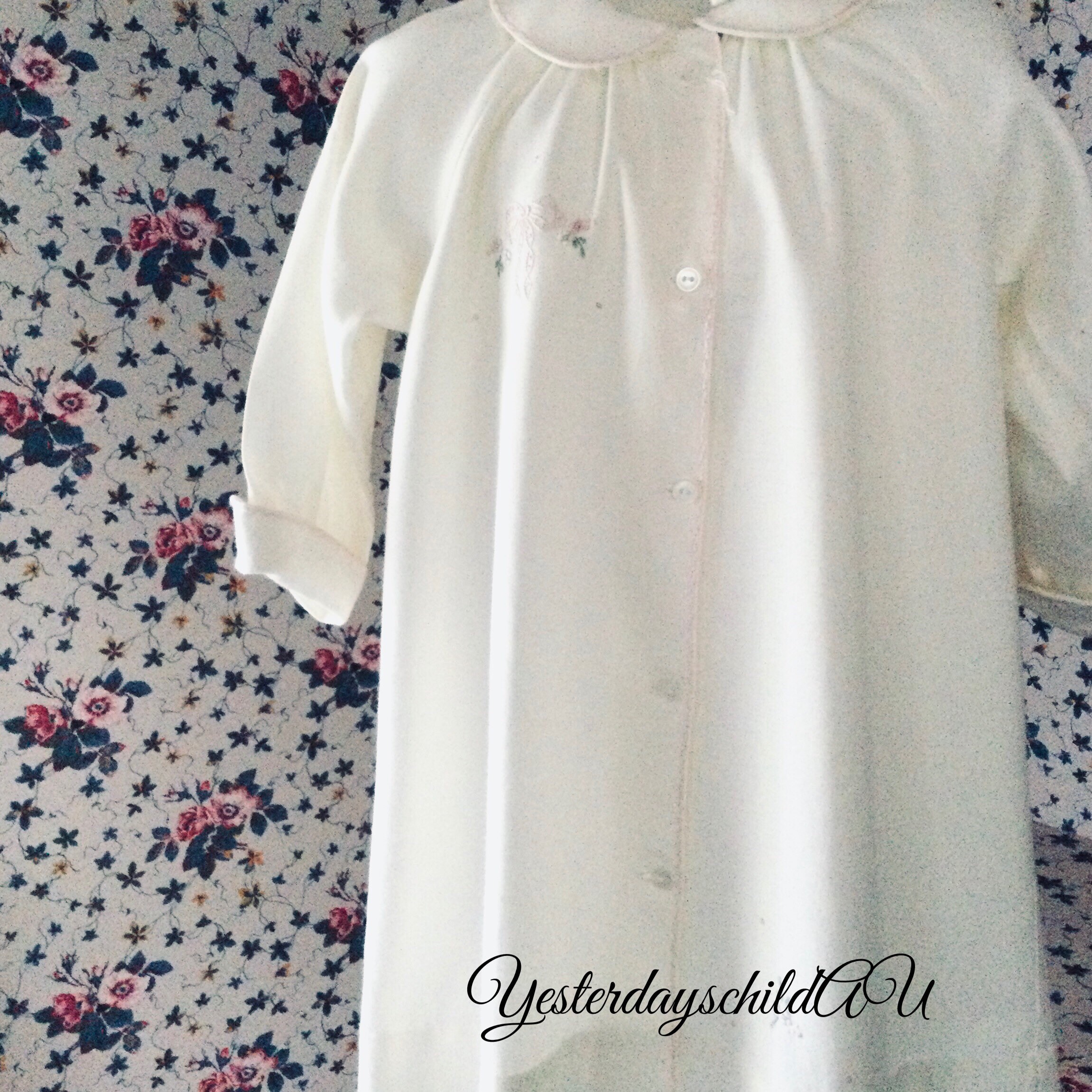 Romantic, Old Fashioned Vintage Style, New Old Stock, Hand Embroidered ...