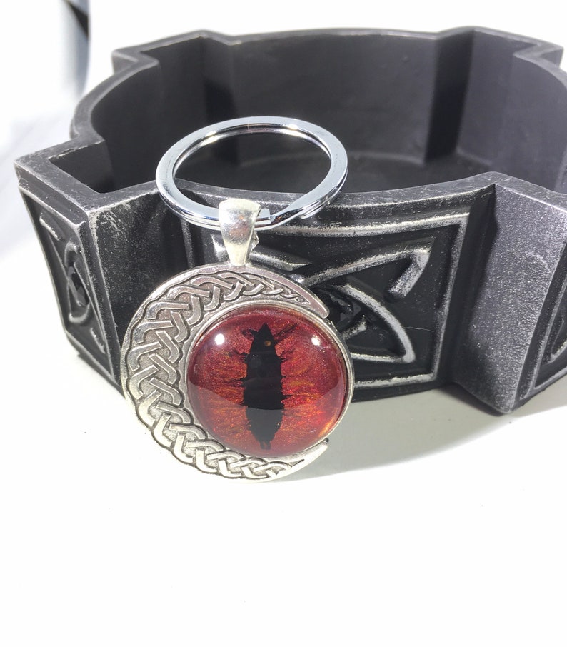 Dragon Eye Keychain, Hand Painted, Fantasy Keychain, Dragon Key Ring - Etsy