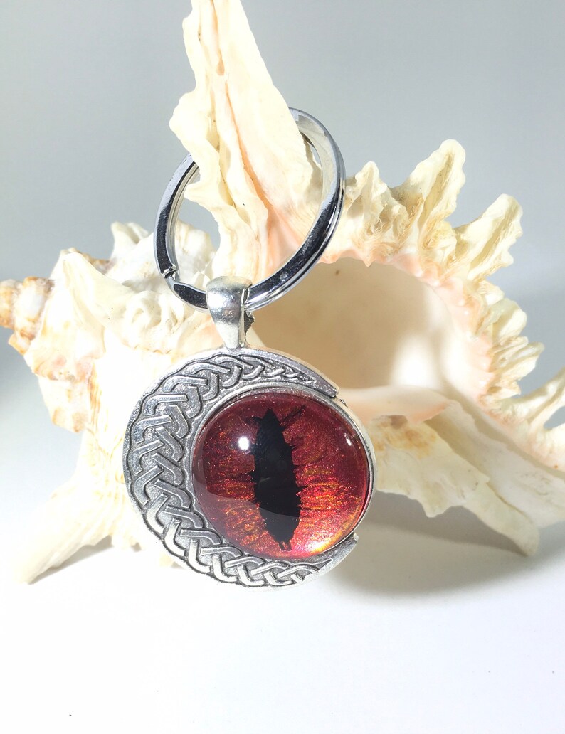 Dragon Eye Keychain, Hand Painted, Fantasy Keychain, Dragon Key Ring - Etsy