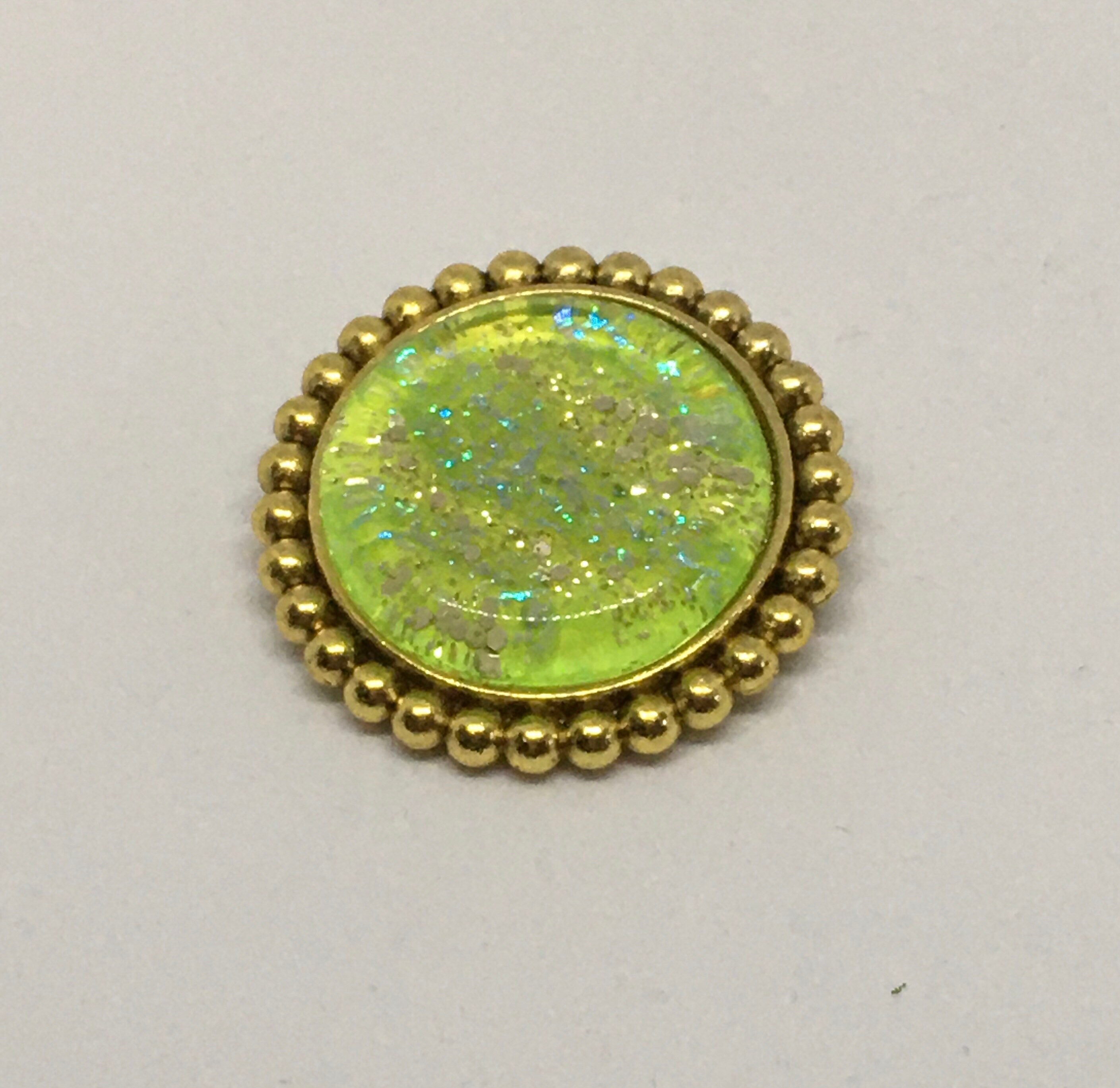 Pin de broche abstracto verde y amarillo pintado a mano en un - Etsy España