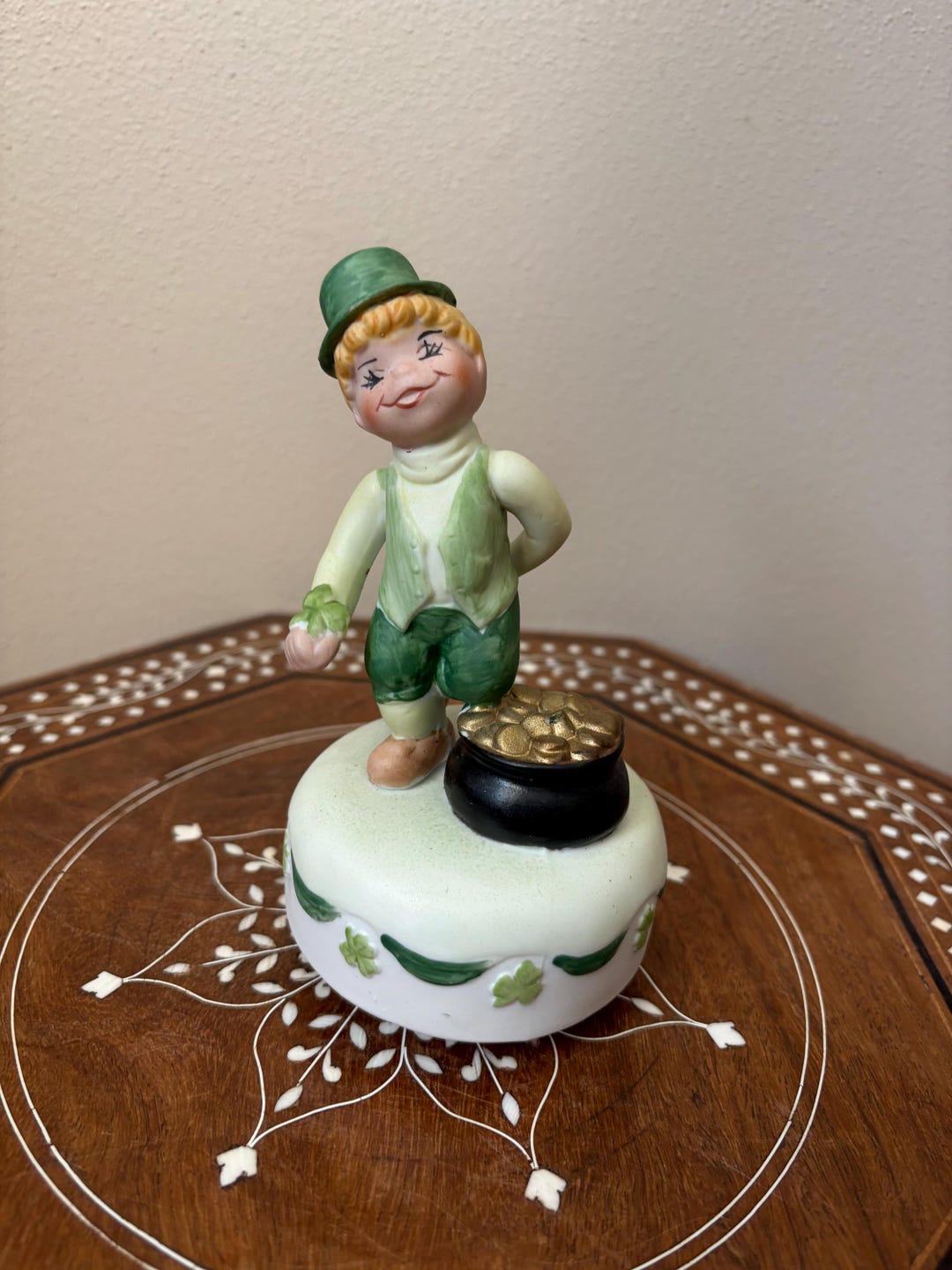 Vintage Schmid Music Box Irish Boy Shamrock Pot O’ Gold ‘with A Little ...