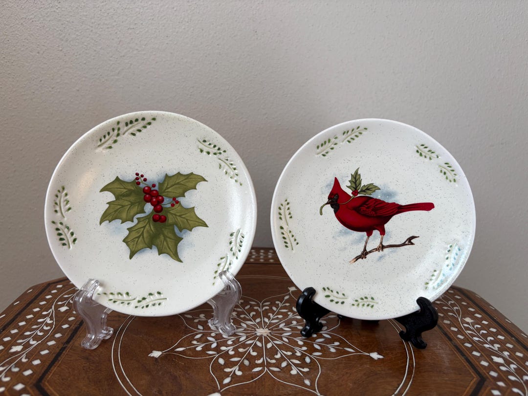 Vintage MWW Market Set of 2 Small Plates Holly Cardinal - Etsy