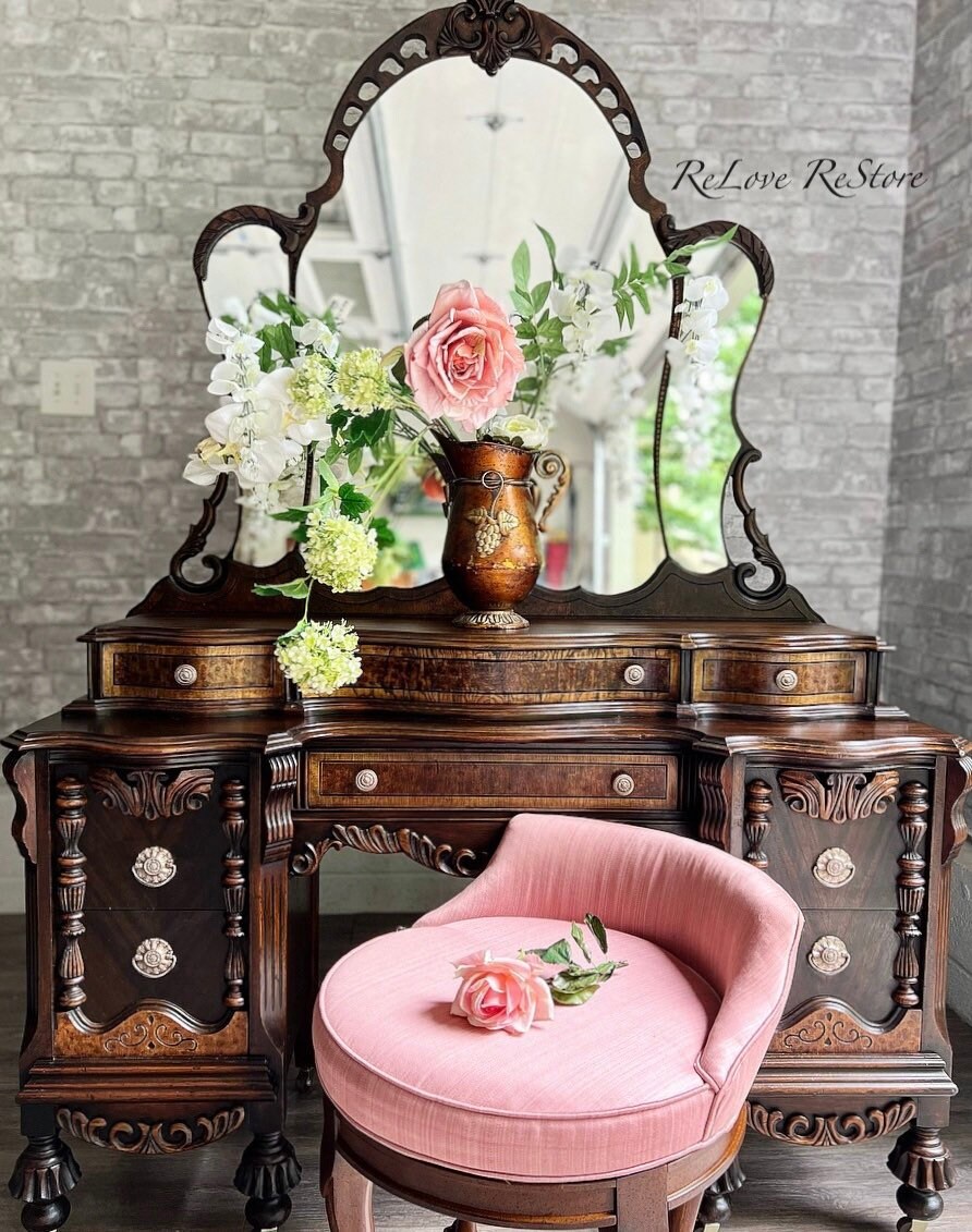 SOLD Outvictorian Vanity Set W/ Hollywood Style Swivel - Etsy