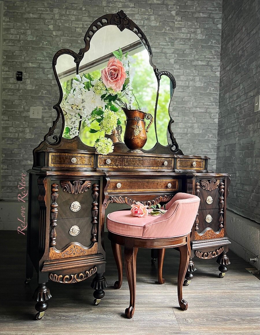 SOLD Outvictorian Vanity Set W/ Hollywood Style Swivel - Etsy