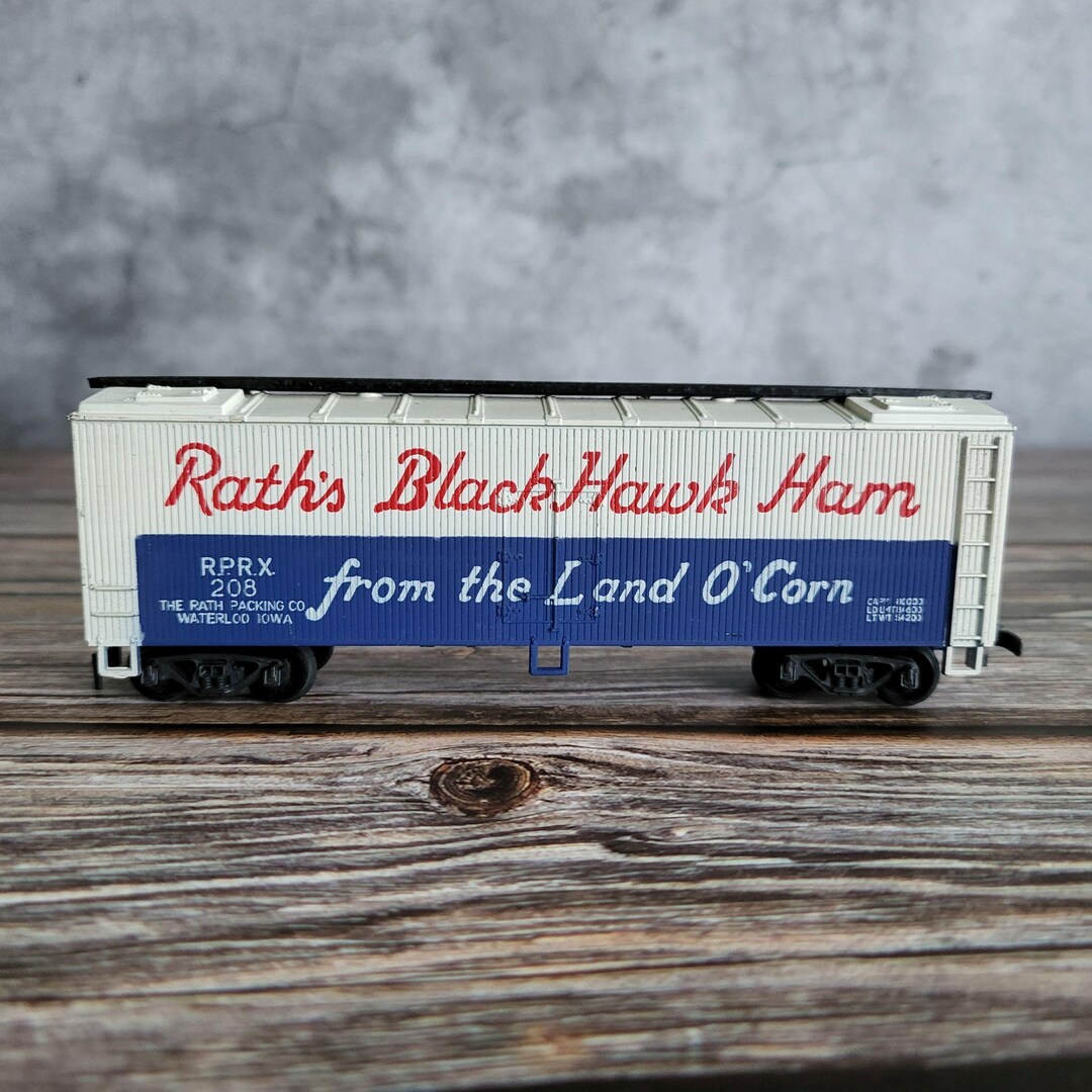 HO Scale Raths Black Hawk Ham Reefer Boxcar Advertising Train Car - Etsy
