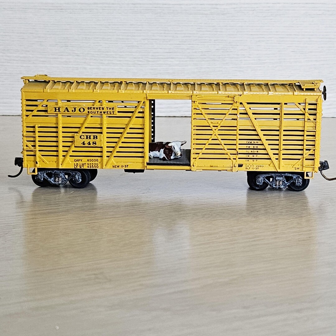 HO Scale Hajo Southwest Livestock Car With Cow Cattle Stock Freight ...