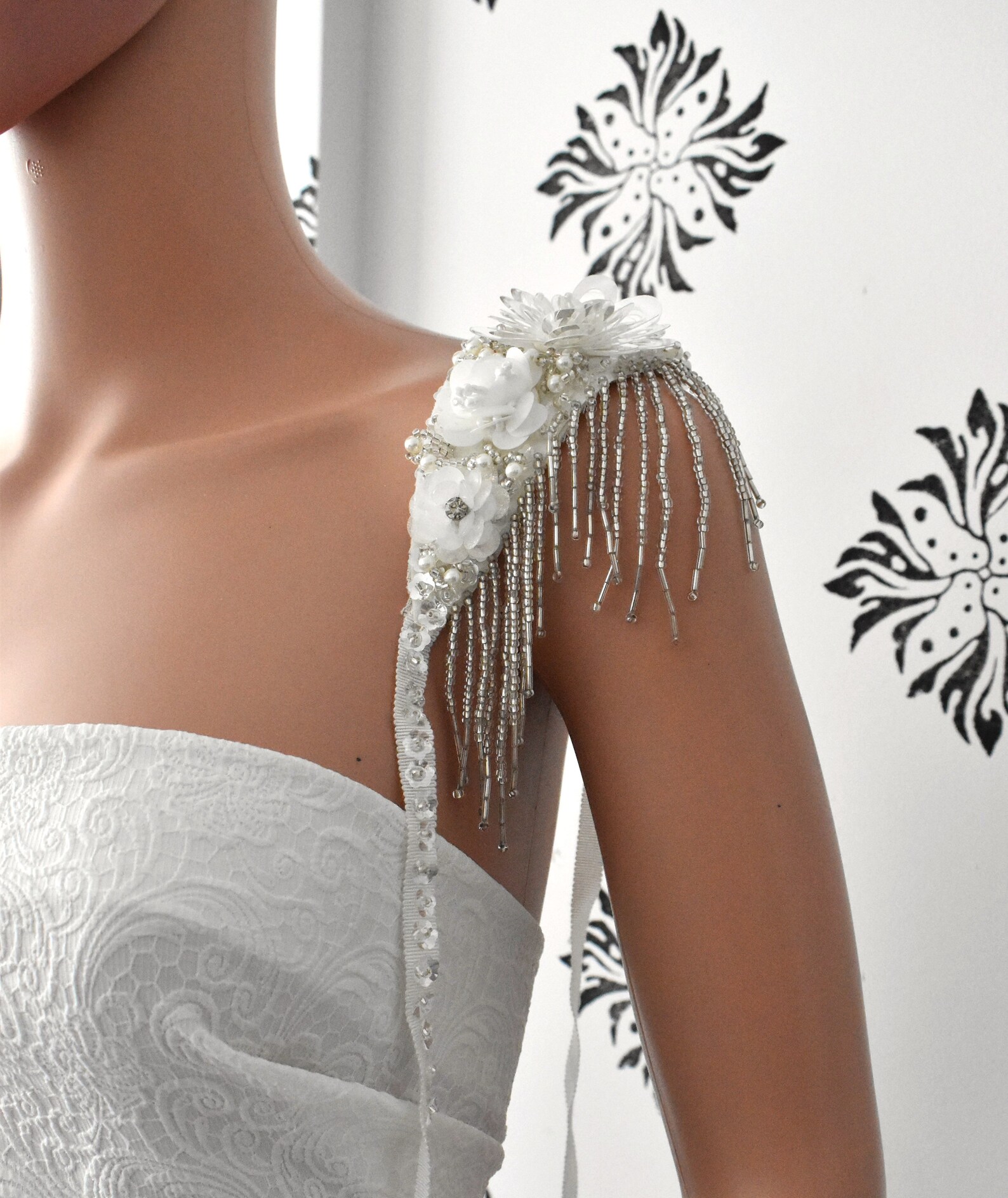 Pearl Bridal Epaulette: Beaded Flower Wedding Shoulder Jewelry - Etsy
