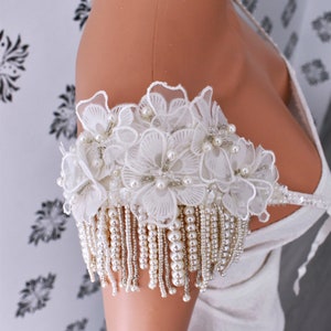 A Pair Pearl Bridal Epaulette,off White Wedding Dress Epaulette,off ...