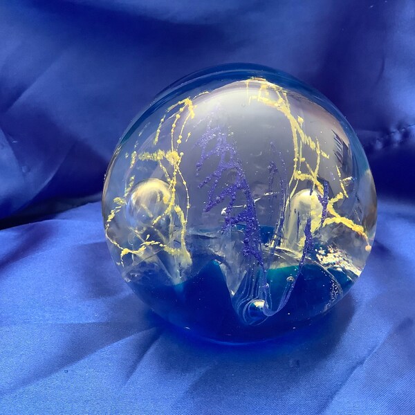 Round Paperweight - Etsy