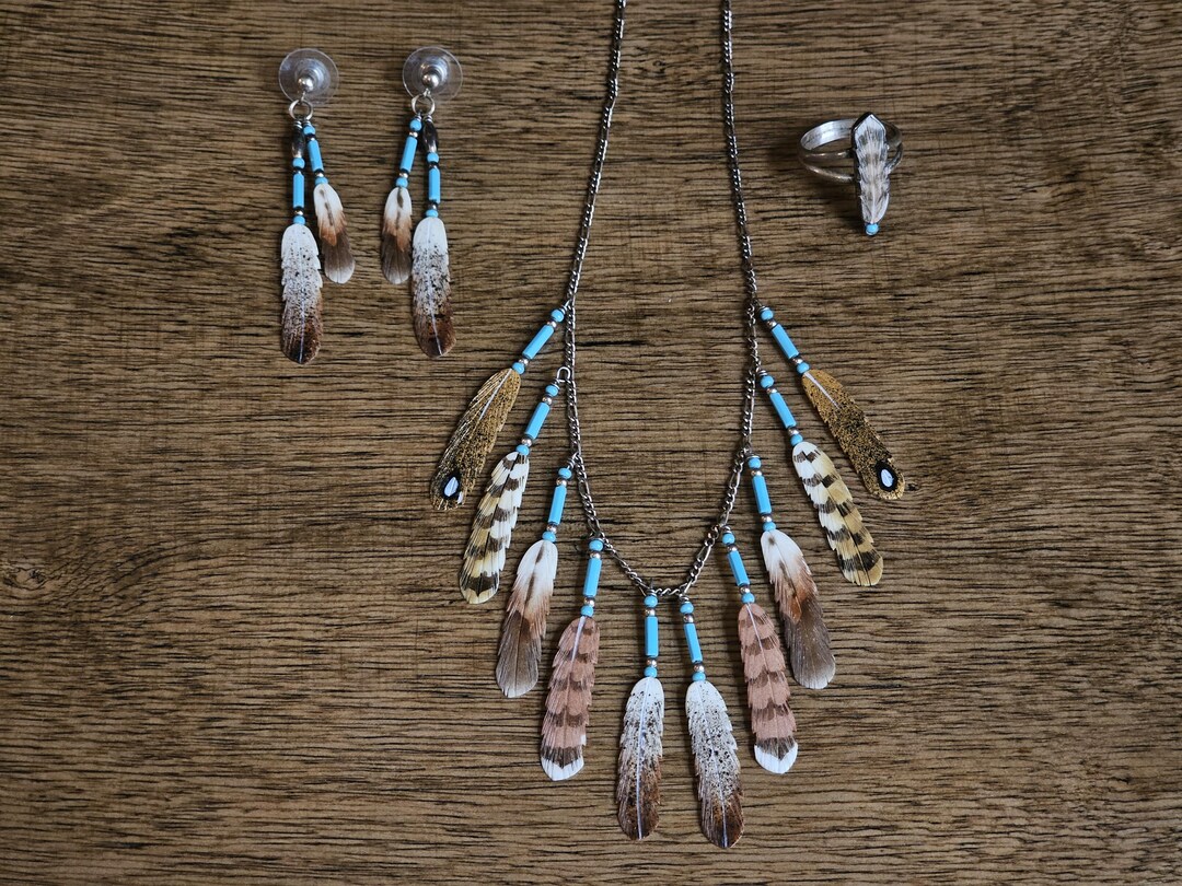 Lonny Cloud / Thunder Puppy Bone Feather Jewelry Set - Necklace ...