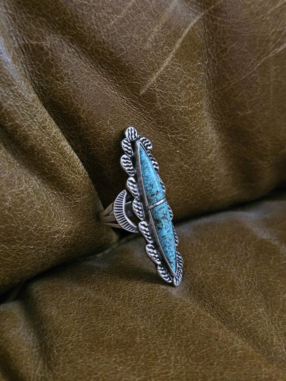 Long Native American Navajo #8 Turquoise Ring - Gem