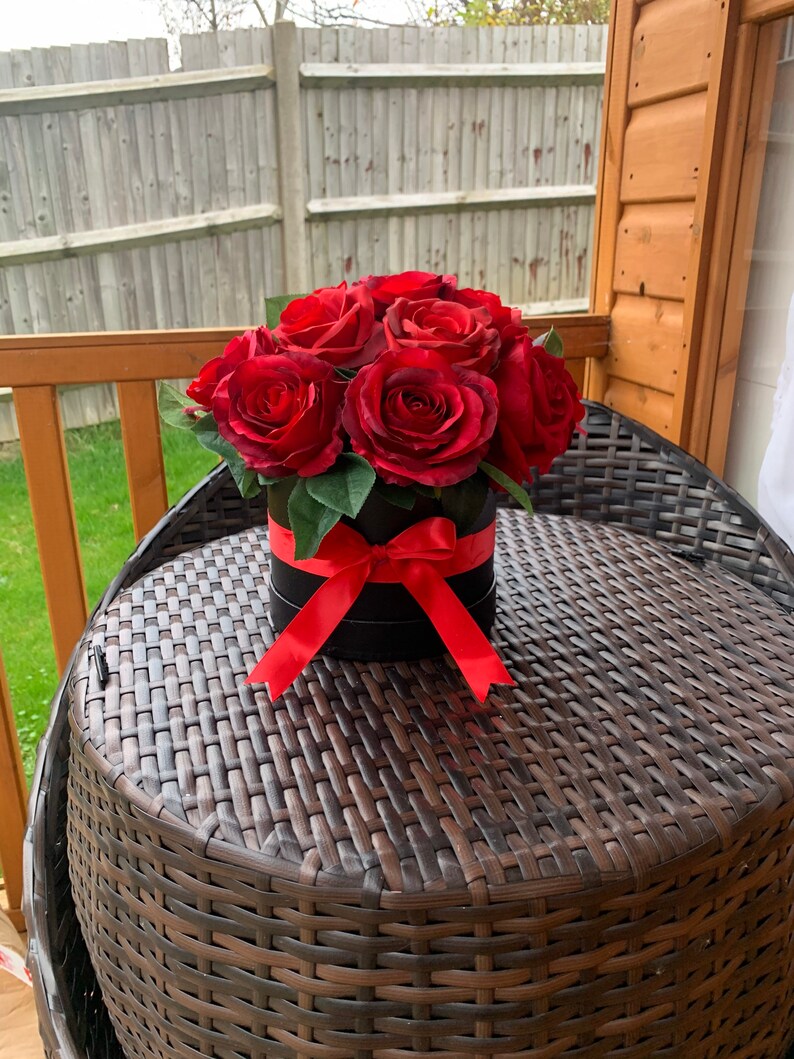 Hat Box Floral Arrangement - Etsy