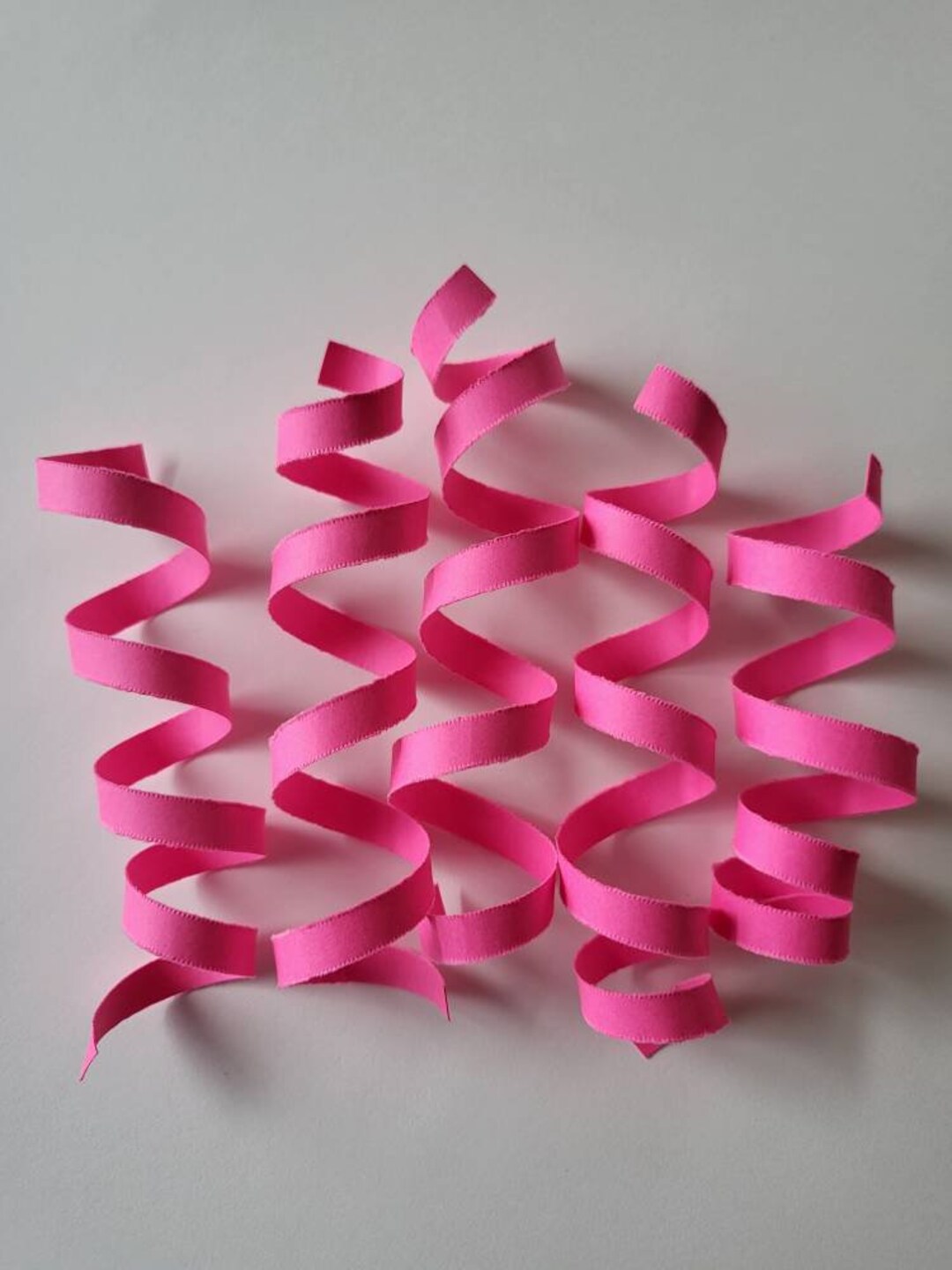 50 Neon Pink Confetti Curls, Neon Pink Confetti, Curly Paper Strips - Etsy