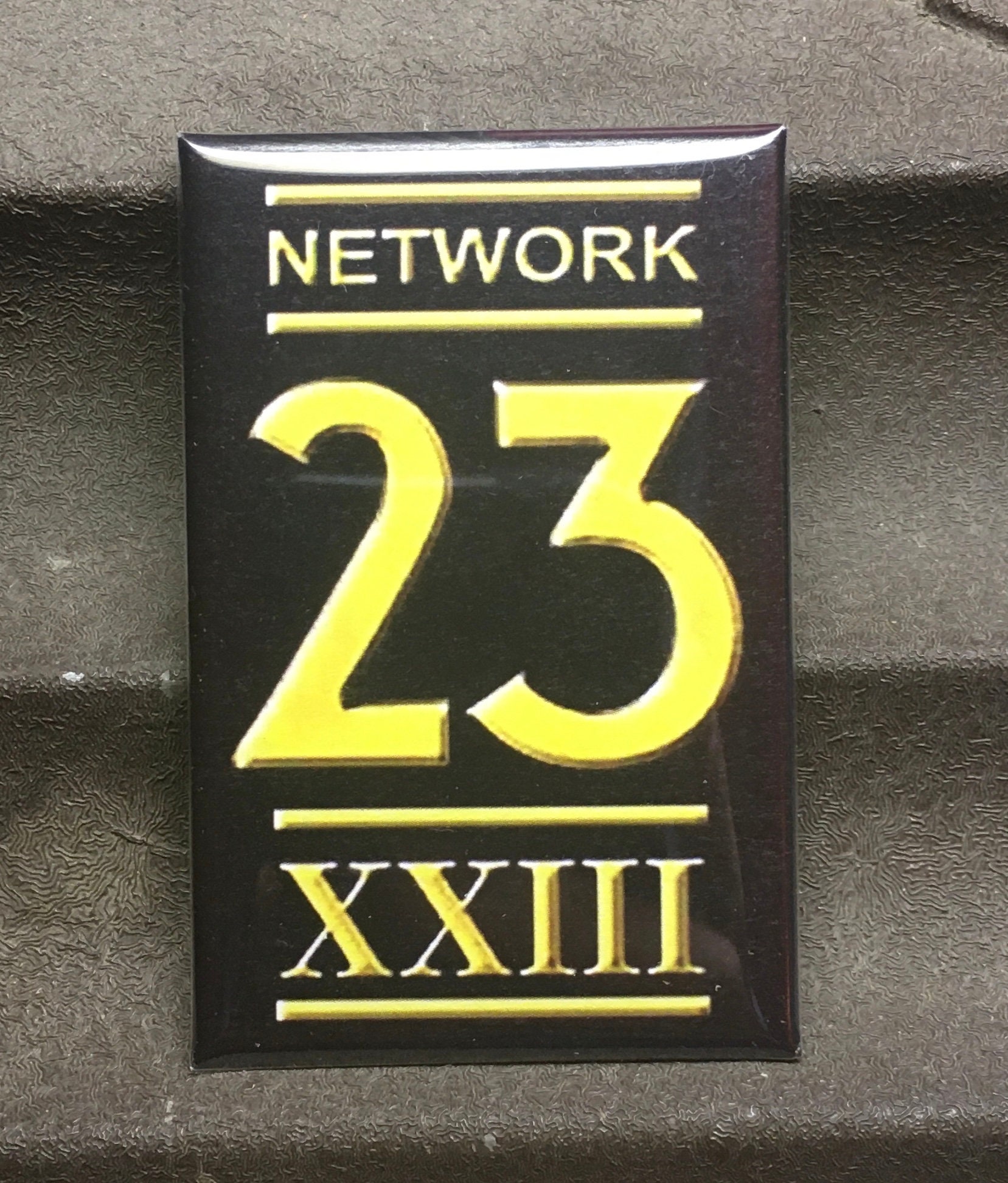MAX HEADROOM NETWORK 23 Pin Button Punk Cult Tv Show 80s Computer ...