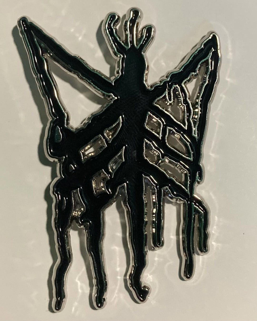 HELLRAISER Enamel Pin Box Seller Clive Barker Horror Cult Movie Pinhead ...