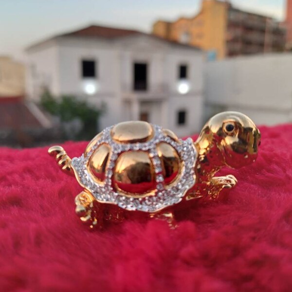 Butler Brooch - Etsy