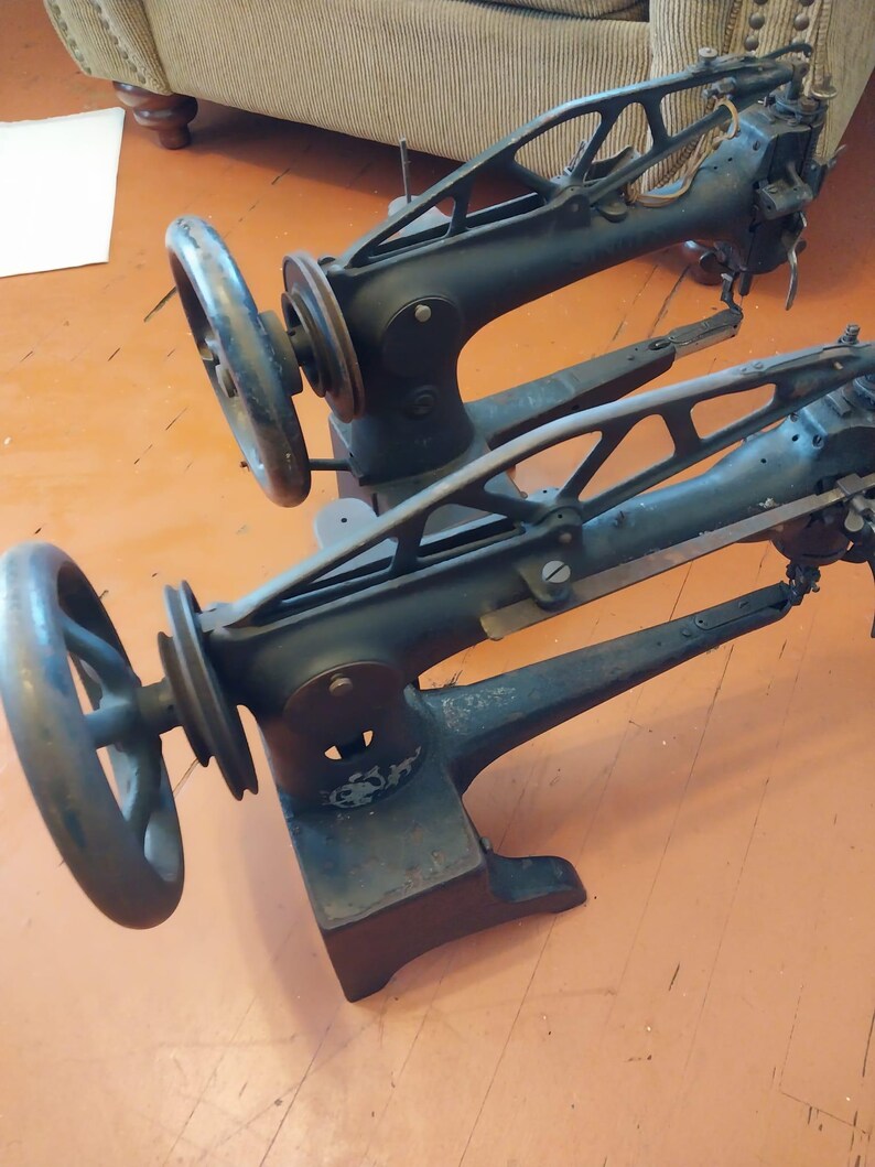 Tambalete Vintage Singer Shoe / Watch / Bag Sewing Machine - Etsy