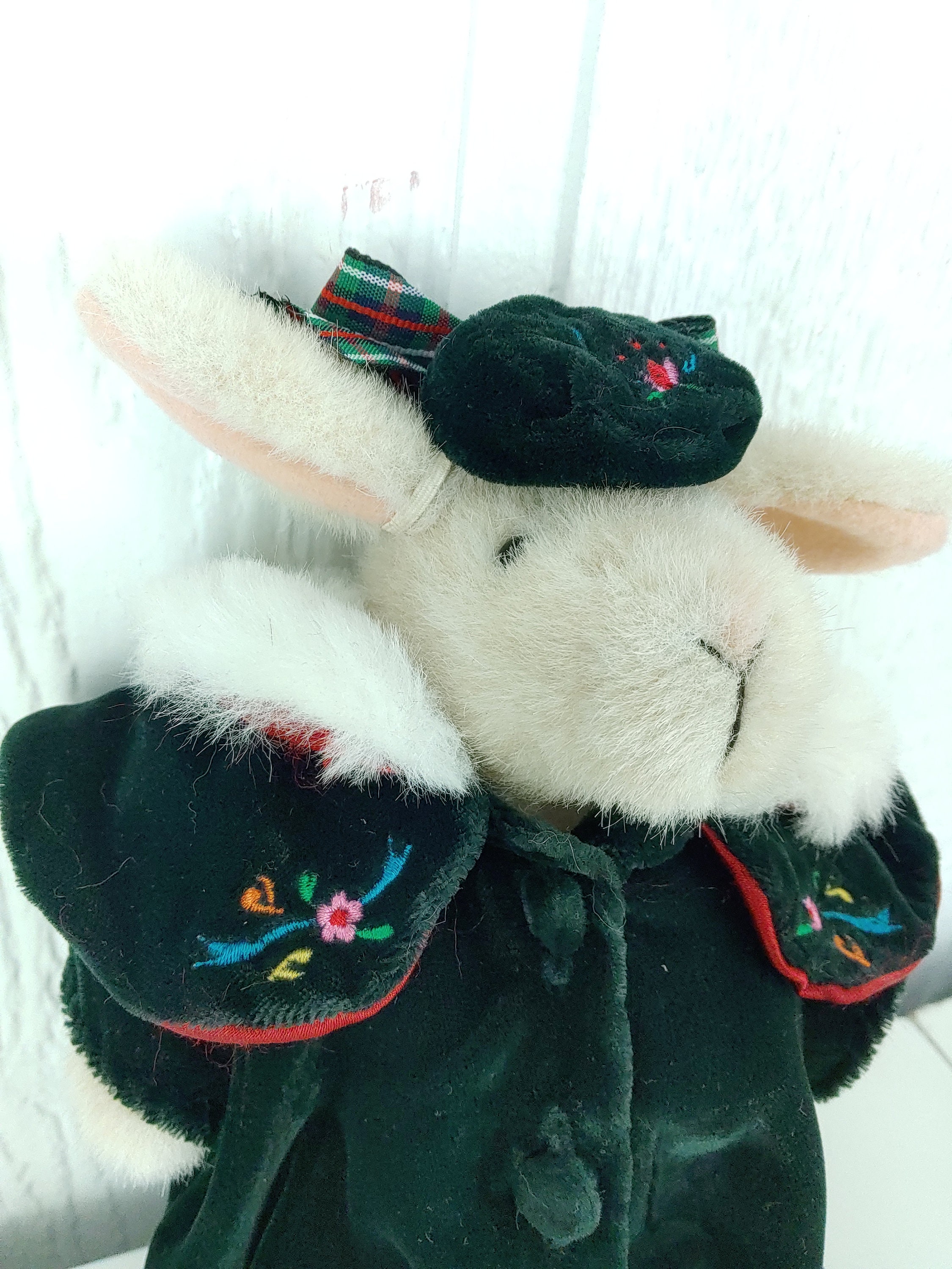 Vintage Hoppy Vanderhare White Rabbit Plush 9 Stuffed - Etsy