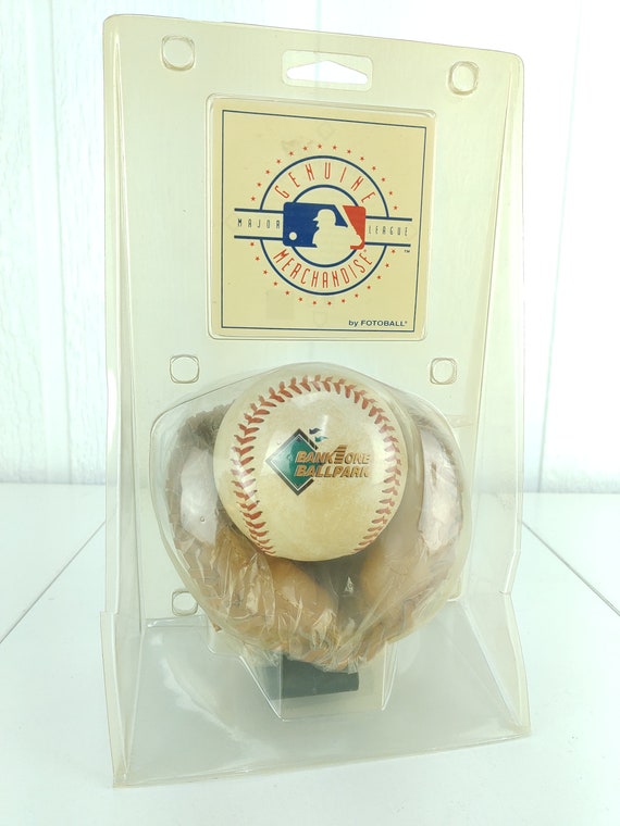 Bank 1 One Ballpark Baseball in Glove 2001 Vintage MLB Genuine - Etsy