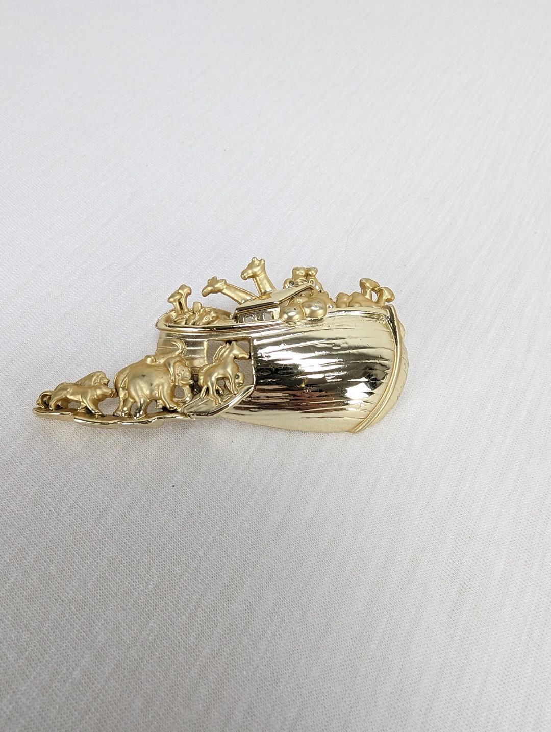 Vintage AJC Noah's Ark Brooch Lapel Pin Gold Tone American Jewelry ...